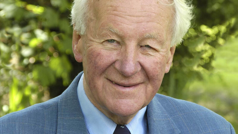 Interview and talk: The John Stott Centenary - Equipping the people of ...